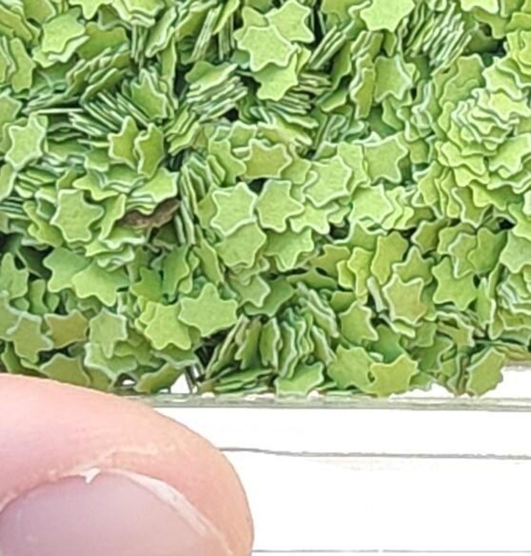 5,000 Leaves (about 20 Grams) Professionally Defined Light Green Leaves ...