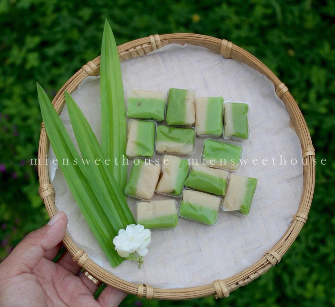 Sugar-free Pandan Coconut Candy: Vietnamese Traditional Treat - Etsy