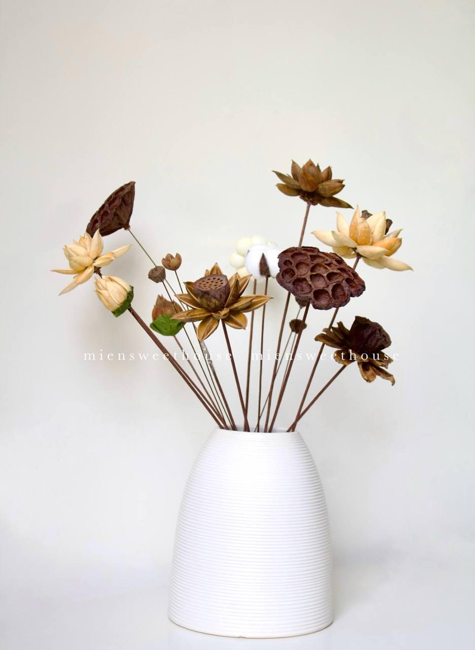 Handmade Dried Lotus Flower: Rustic Botanical Home Decor - Etsy