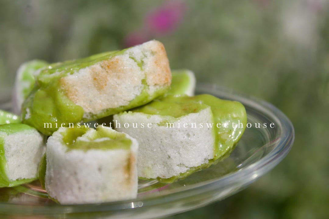 Pandan Coconut Candy: Vietnamese Rice Paper Wrapped Sweets - Etsy
