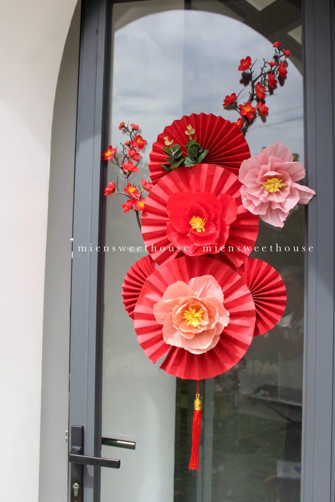 Paper Flower Fan Wall Art: Vietnamese New Year Wedding Decor - Etsy