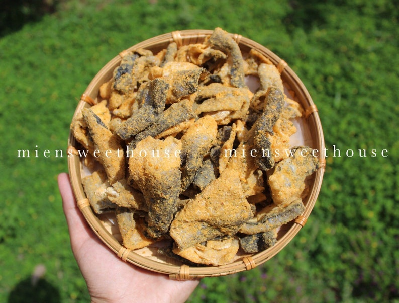 Vietnamese Salted Egg Fish Skin: Crispy Cheese Chili Snack - Etsy