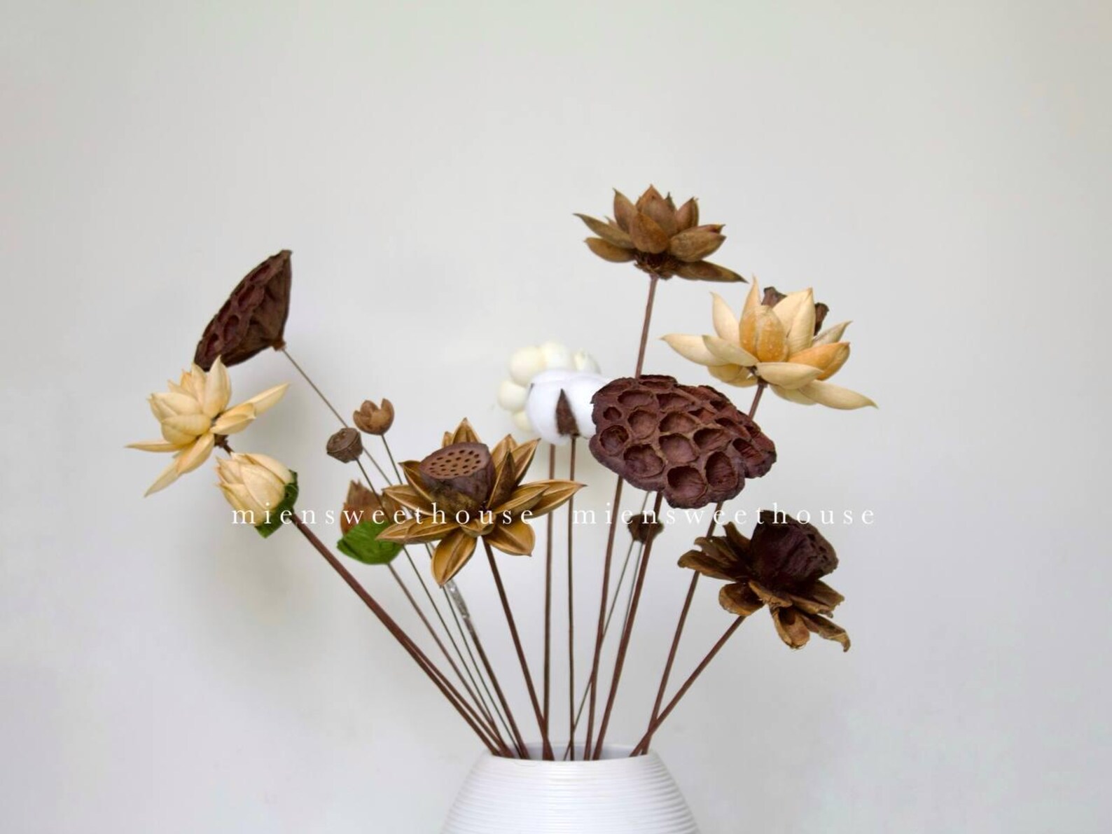 Handmade Dried Lotus Flower: Rustic Botanical Home Decor - Etsy