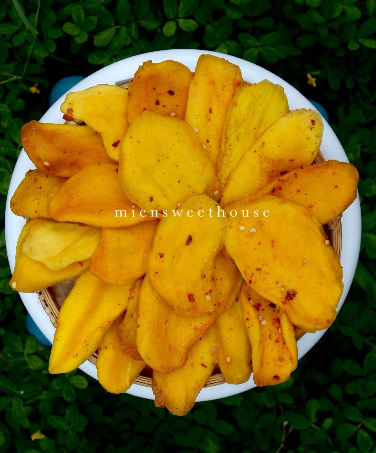 Vietnam Dried Mango, Xoài Sấy Dẻo Muối ớt: Chili Salt, Sweet & Spicy ...
