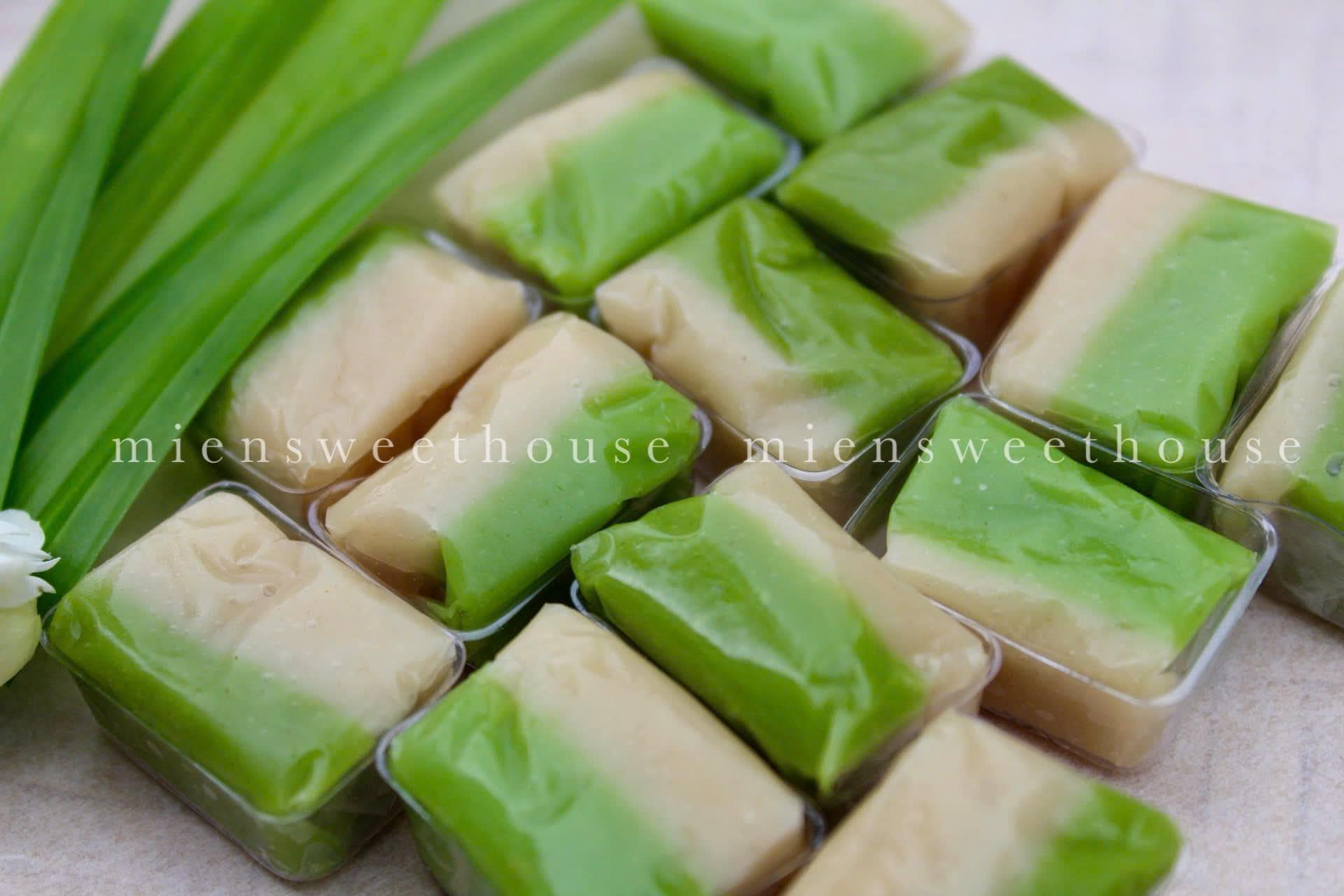 Sugar-free Pandan Coconut Candy: Vietnamese Traditional Treat - Etsy