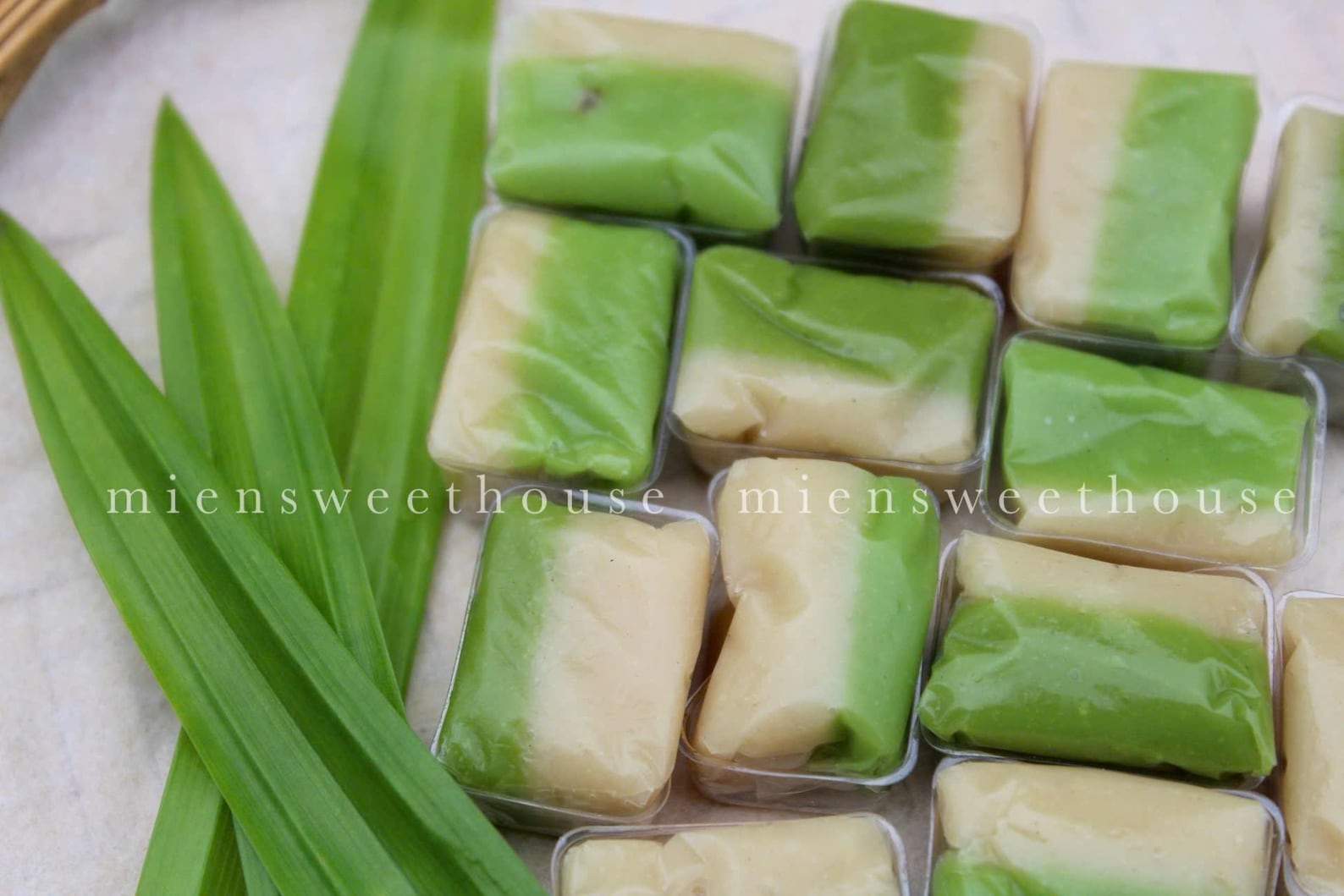 Sugar-free Pandan Coconut Candy: Vietnamese Traditional Treat - Etsy
