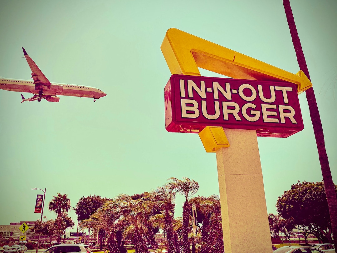 In-n-out Burger Plane Spotting at LAX - Los Angeles, CA - Etsy