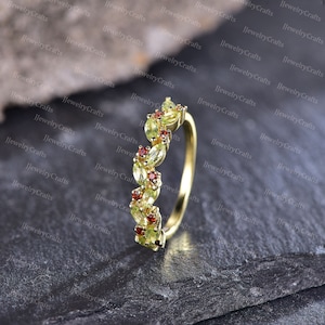 Peridot Wedding Band,art Deco Garnet Stack Band,august Birthstone ...