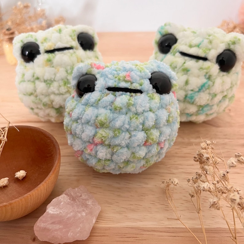 Aqua and Cream Floral Frorb frog Orb Crocheted Amigurumi - Etsy