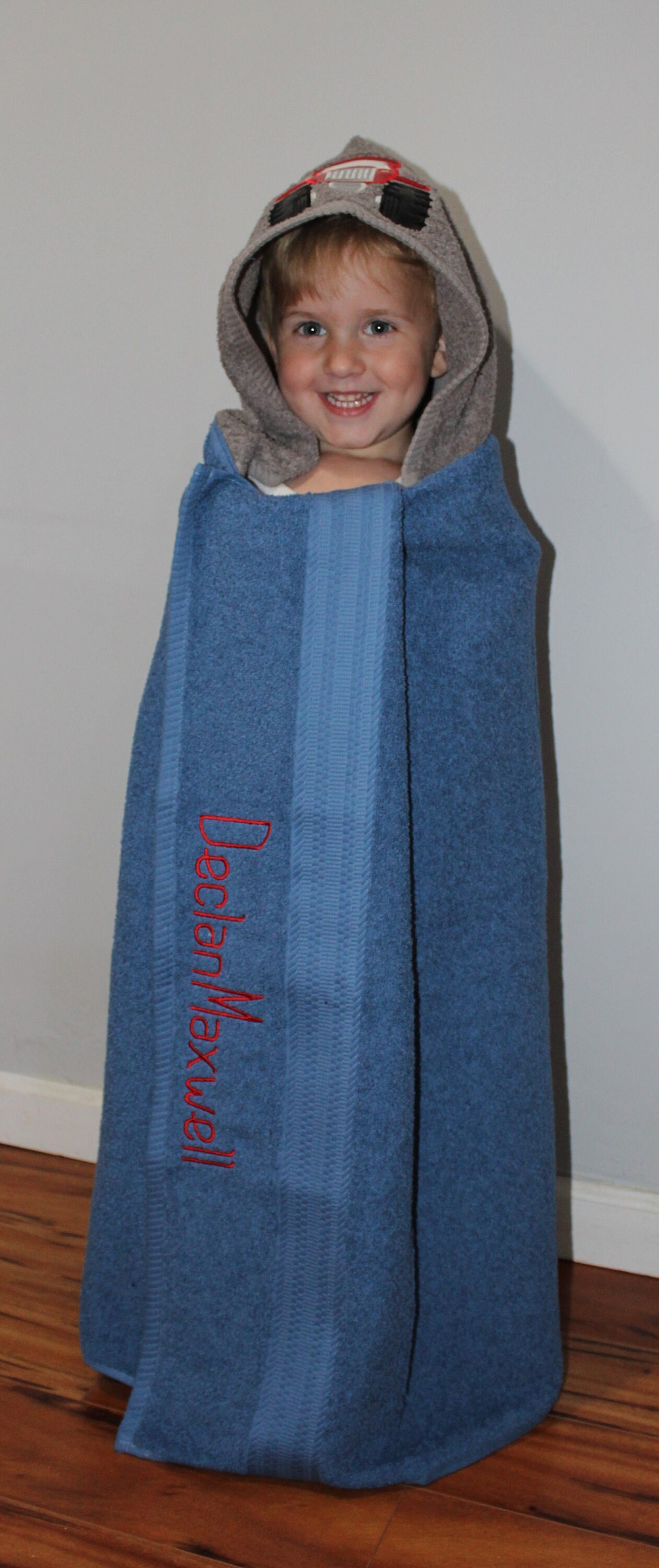 Personalized Handcrafted Machine Embroidered Yeti Face Hooded - Etsy