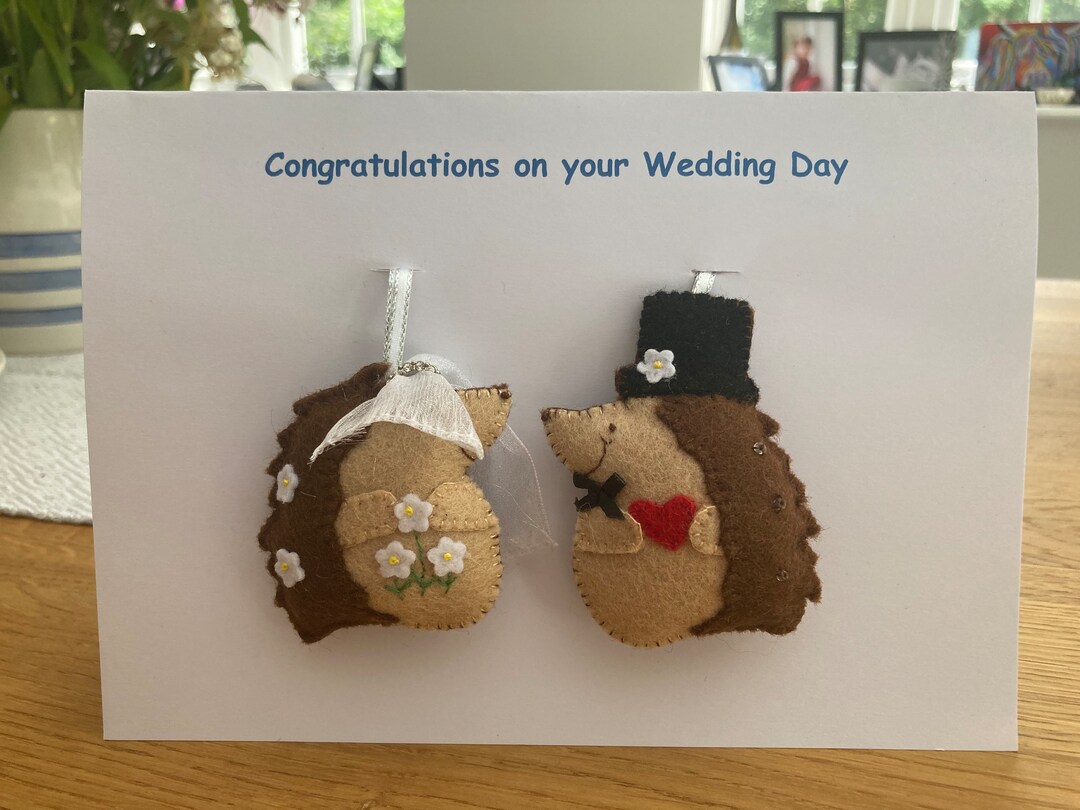 Wedding Card, Bride & Groom Hedgehog Decorations, Wedding Card and ...