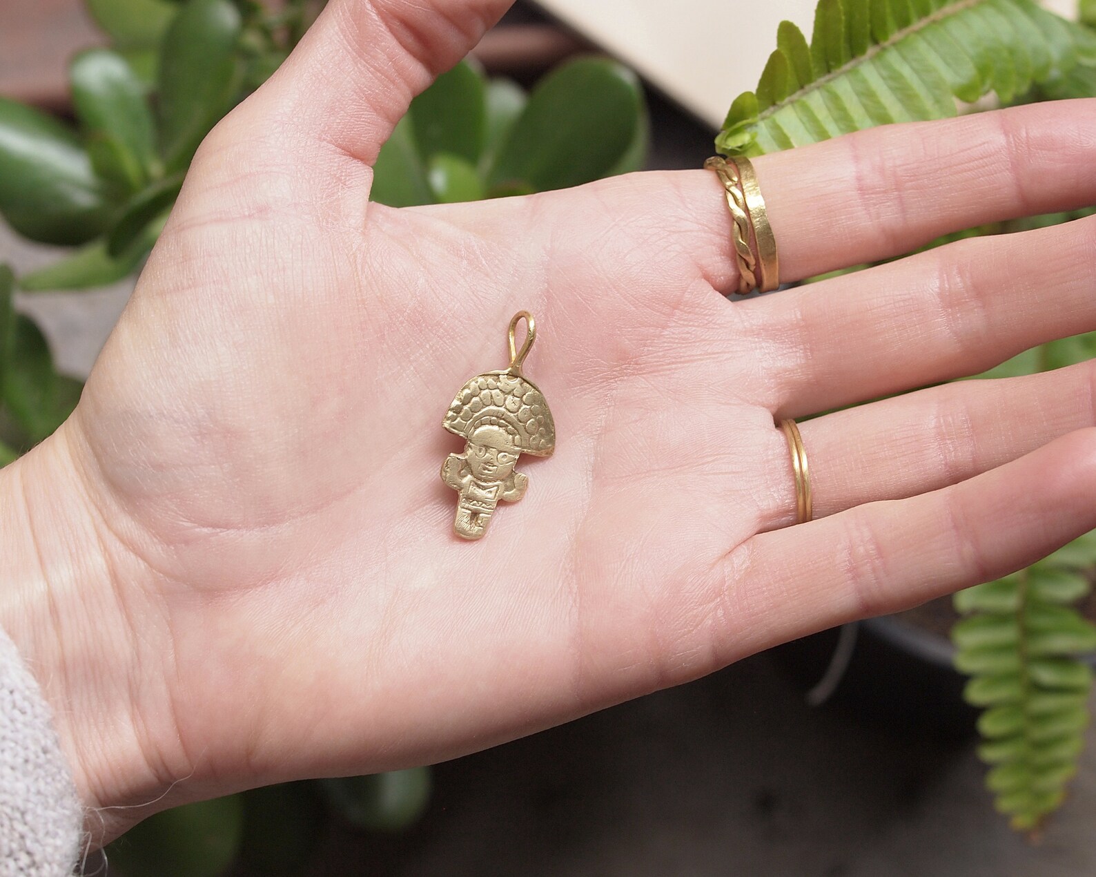 Inti Incan Sun God Necklace, Sun Pendant, Mythology Jewellery - Etsy