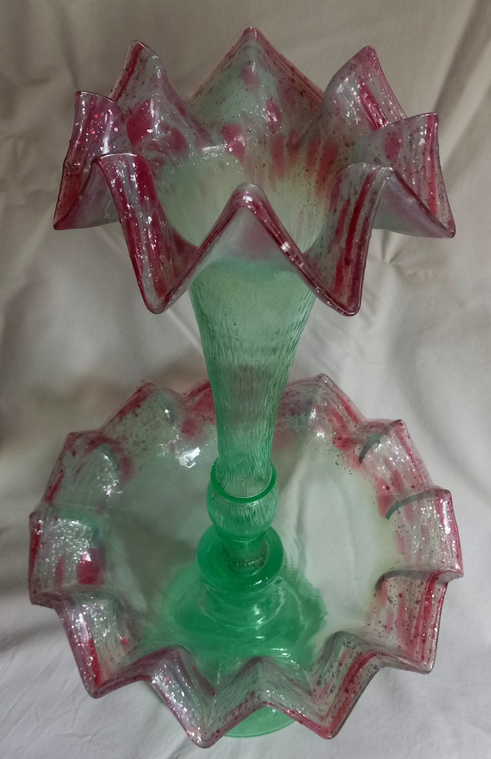 Antique Victorian Art Glass Epergne Uranium Spatter Mica Harrach ...