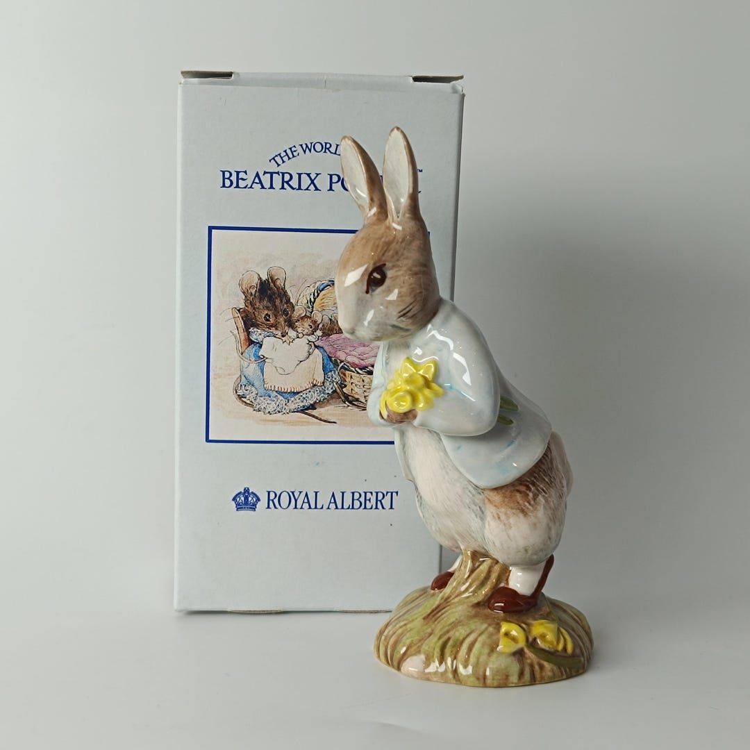 Beatrix Potter Peter With Daffodils Royal Albert Peter Rabbit Ceramic ...