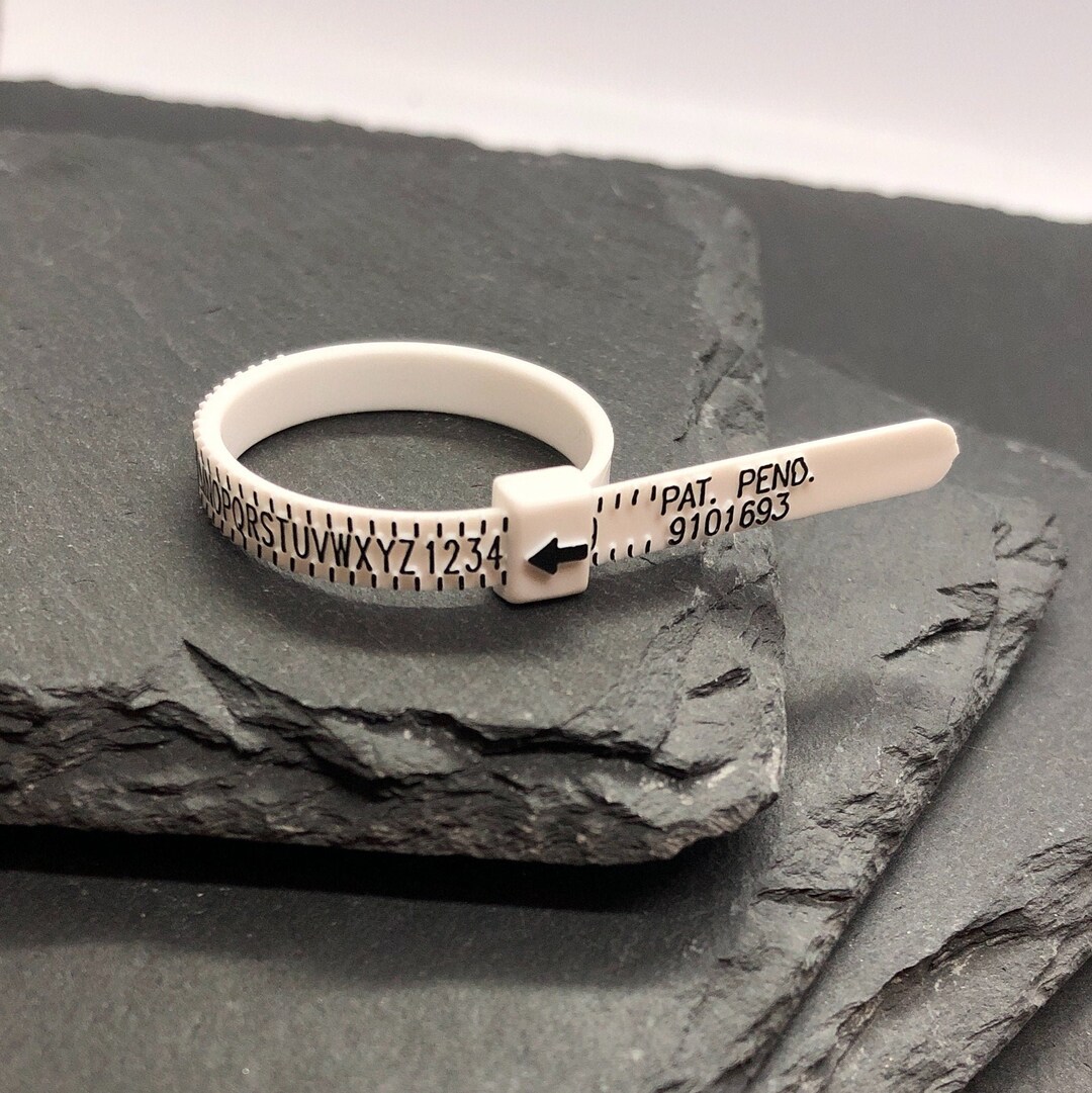 Adjustable Ring Sizer - UK Sizes - Reusable Plastic Sliding Ring Sizer ...