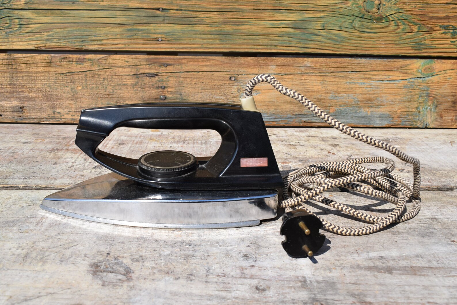 Vintage Iron From 70s Iron With Bakelite Handle Old Soviet - Etsy