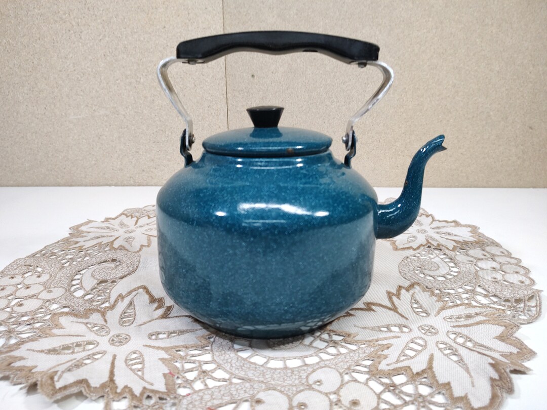 Distressed Enamel Teapot - Rusty Enamelled Kettle With Lid - Vintage ...