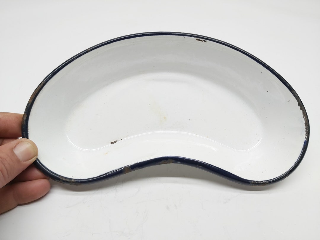 Enamel Medical Tray - Distressed Container for Syringes - Kidney Shape ...