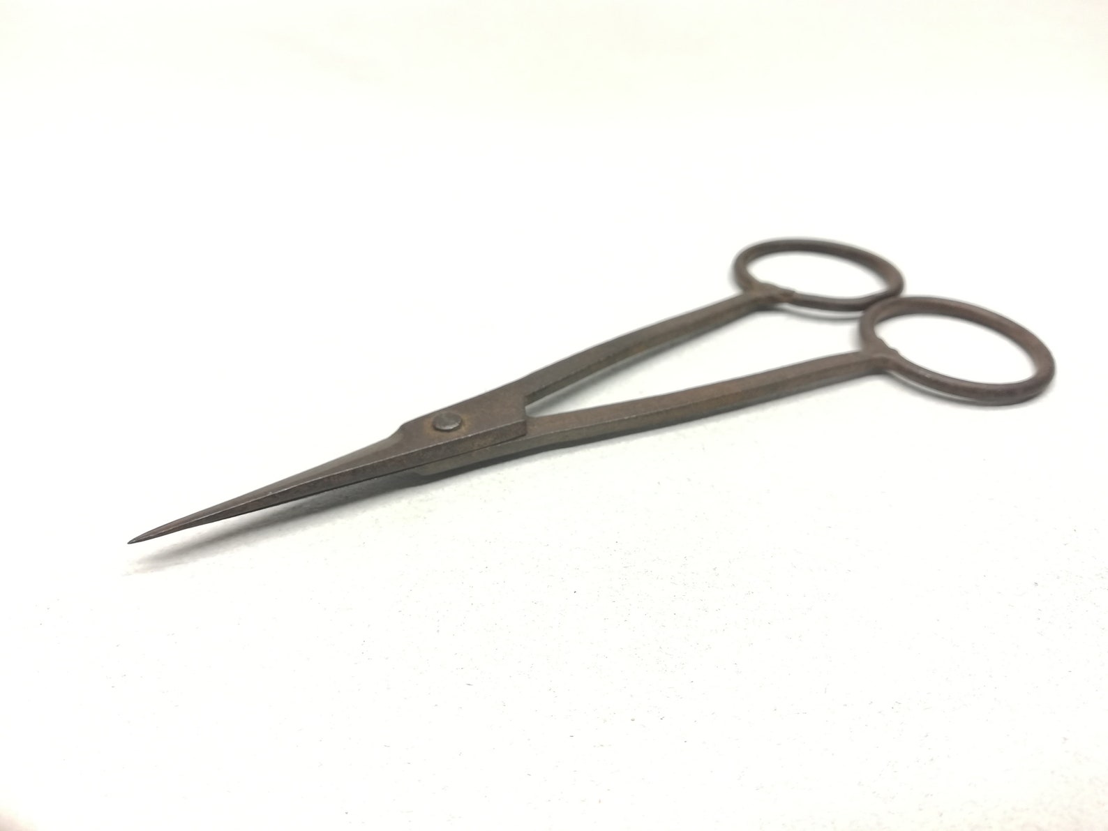 Vintage Sewing Scissors 1940s Rare Rusty Scissors Metal - Etsy