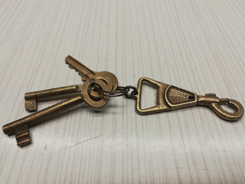 Vintage Keychain With 3 Keys Brass Kit Brass Key Holder | Etsy