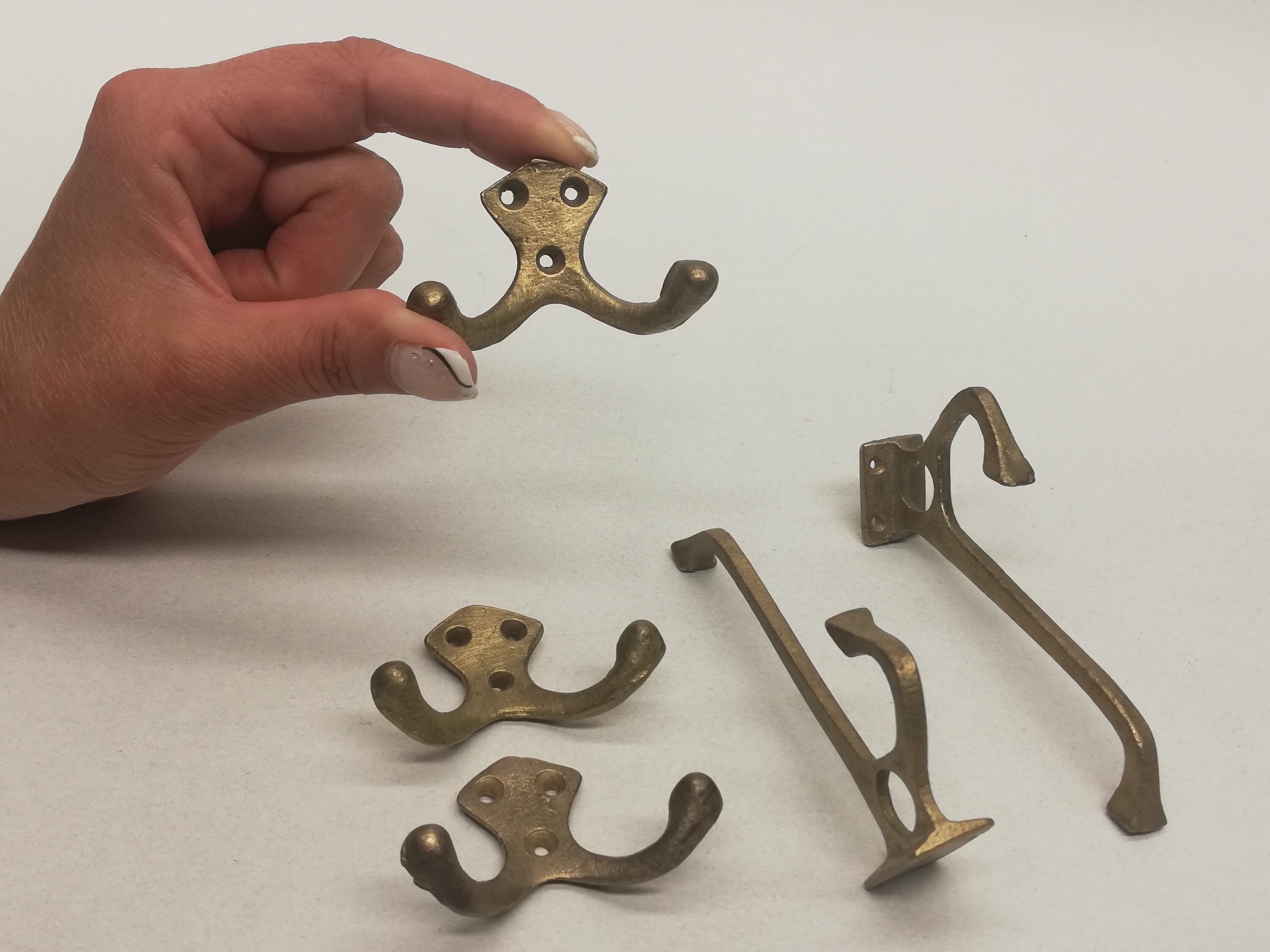 5 x Wall hooks solid brass Vintage set of hangers | Etsy