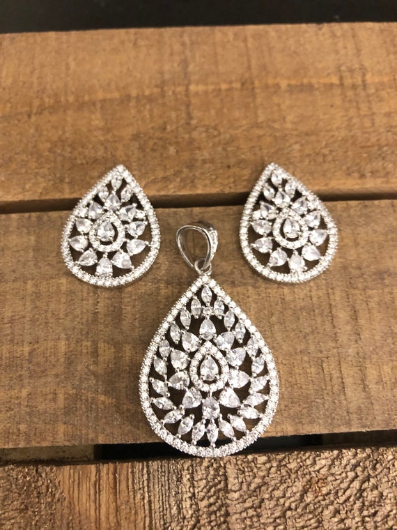 Cz pendant set store