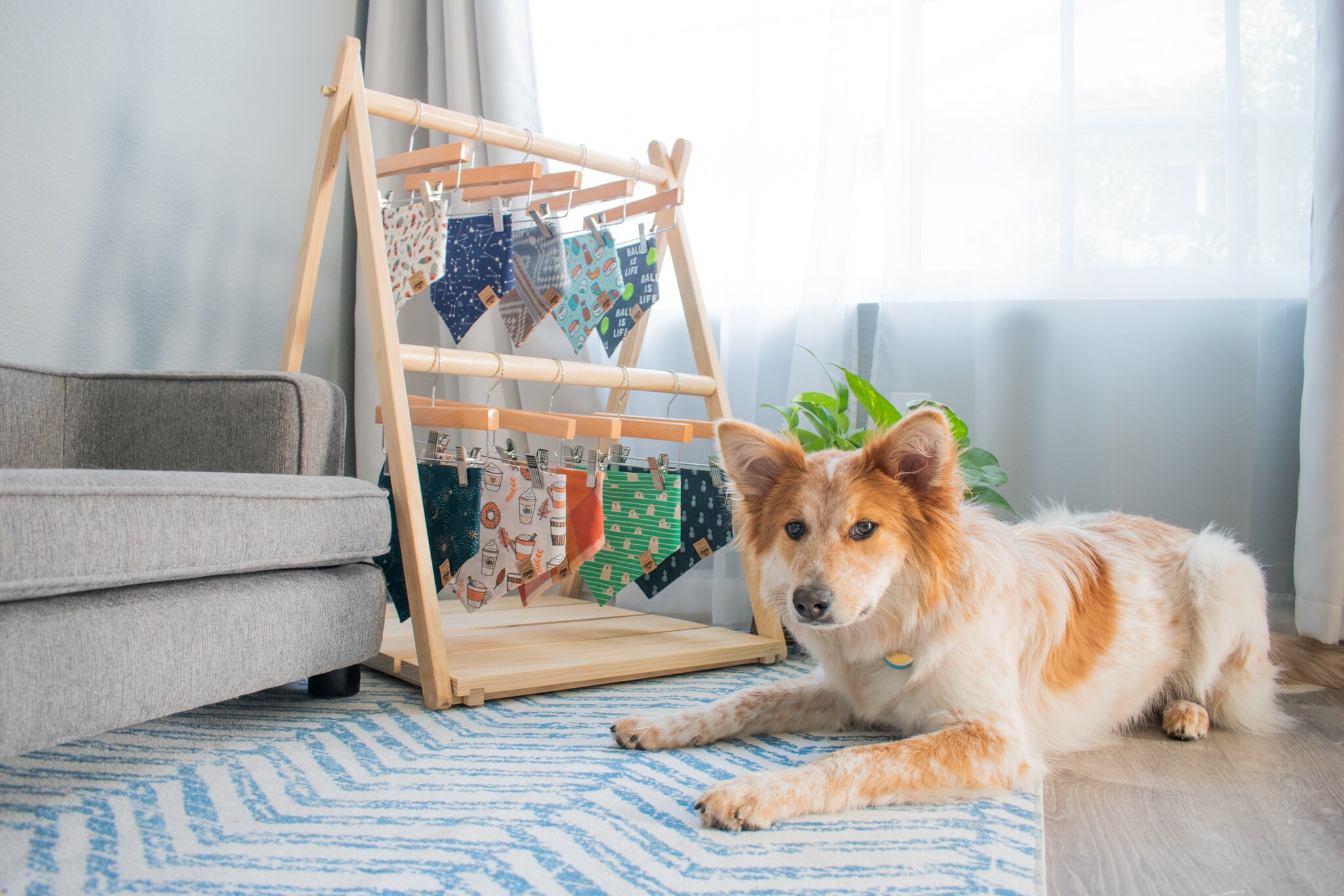 The Stand-ley Foldable Bandana Rack - Etsy