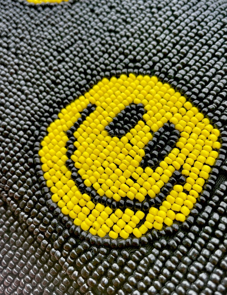Smiley Face Beaded Clutch Purse / Seed Bead / Smile / 2022 / - Etsy