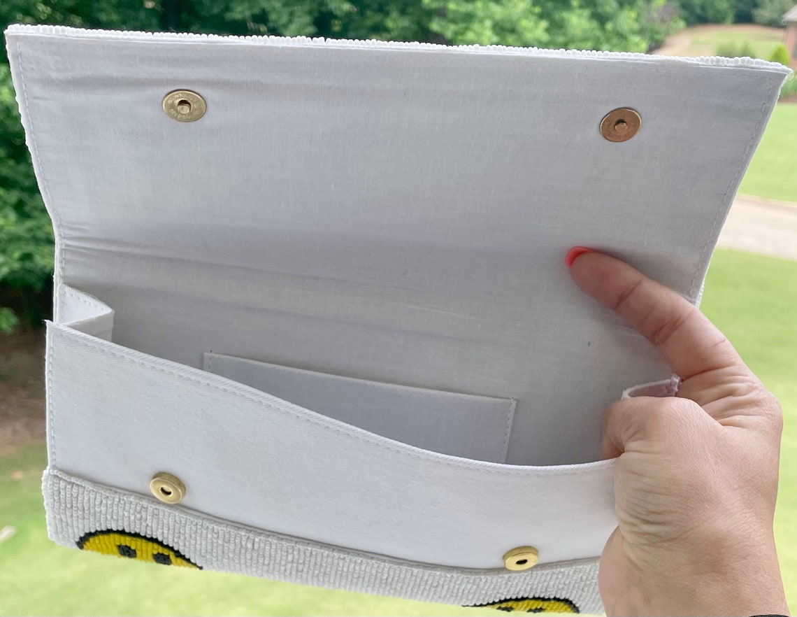 Smiley Face Beaded Clutch Purse / Seed Bead / Smile / 2022 / - Etsy