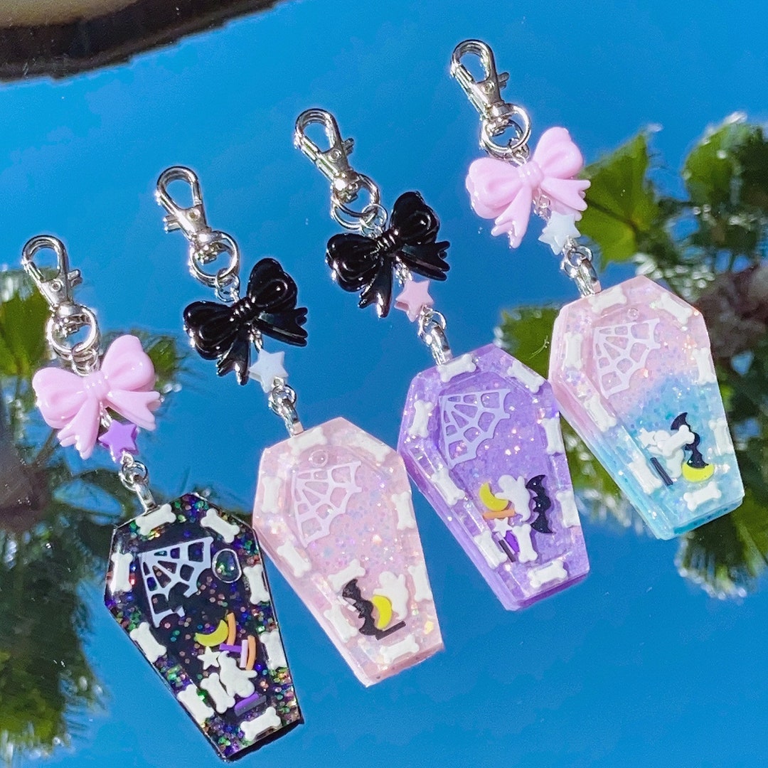 Coffin Keychain Shaker Charm Resin Keychain Pastel Goth Spooky - Etsy