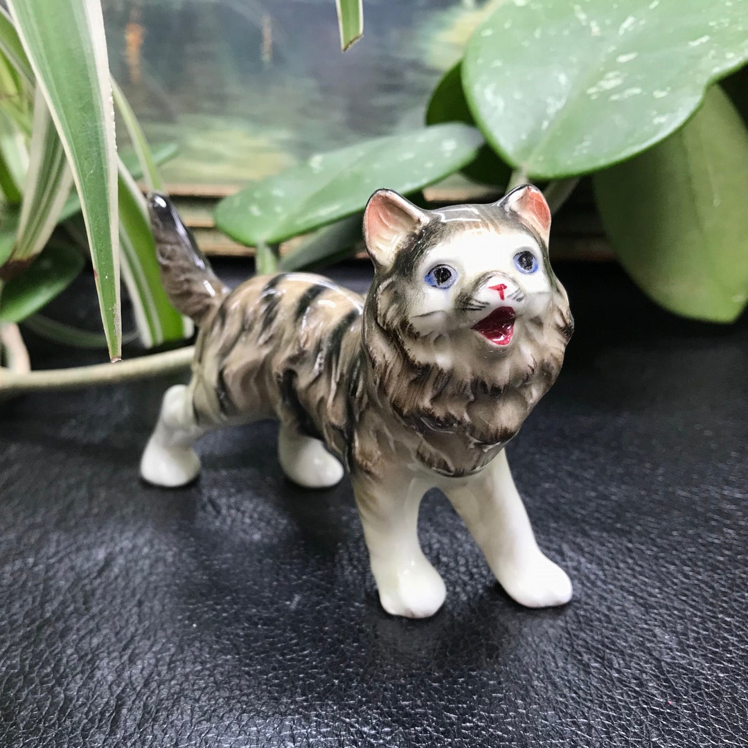 Vintage Miniature Tabby Cat Figurine, Made in Japan, C. 1930's - 1940's ...