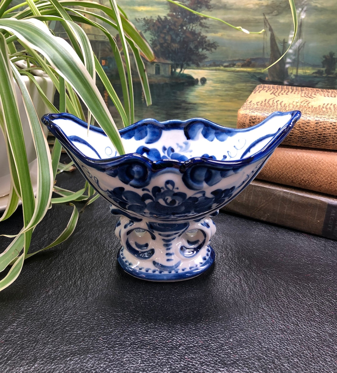 Vintage Gzhel Russian Folk Art Pottery, Blue and White Pedestal ...