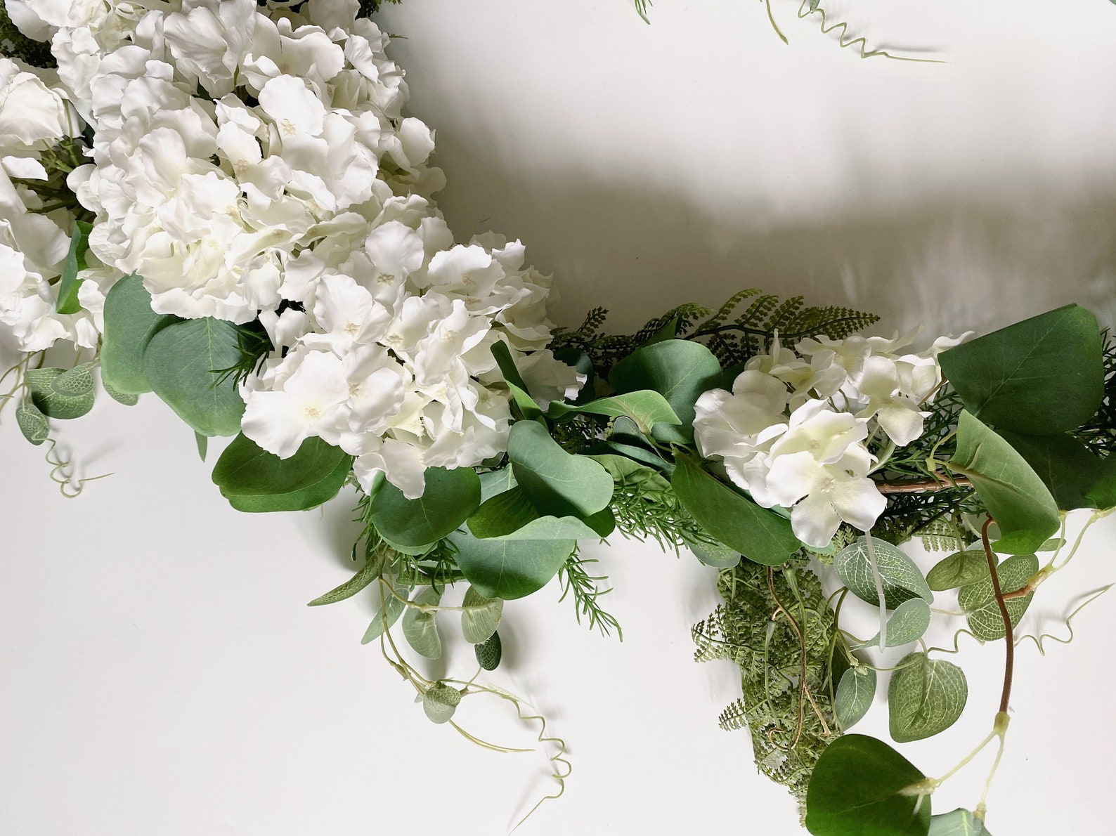 White Hydrangea Silk Flower Garland Hanging Decoration, Creamy White ...