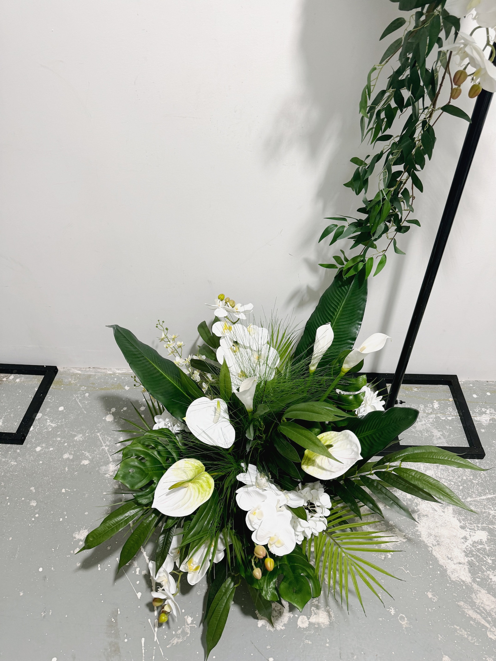Large White Tropical Arch Flowers, Montera & Palm Island Wedding Flower ...