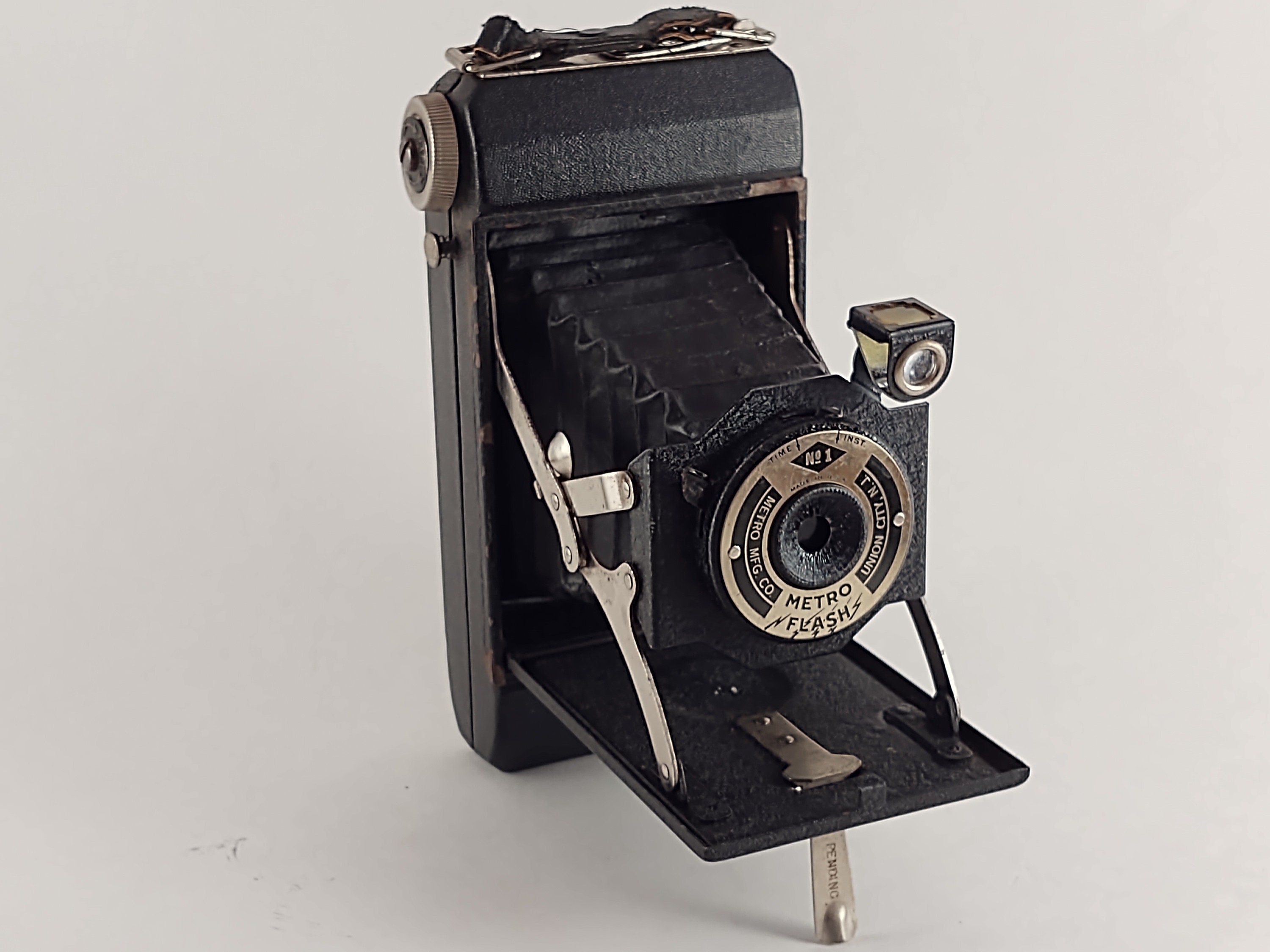 Rare Folding Metro Flash Camera From Metro Mfg., Union City New Jersey ...