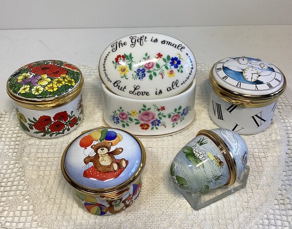 Choice of enamel or ceramic trinket boxes made by Sta… - Gem