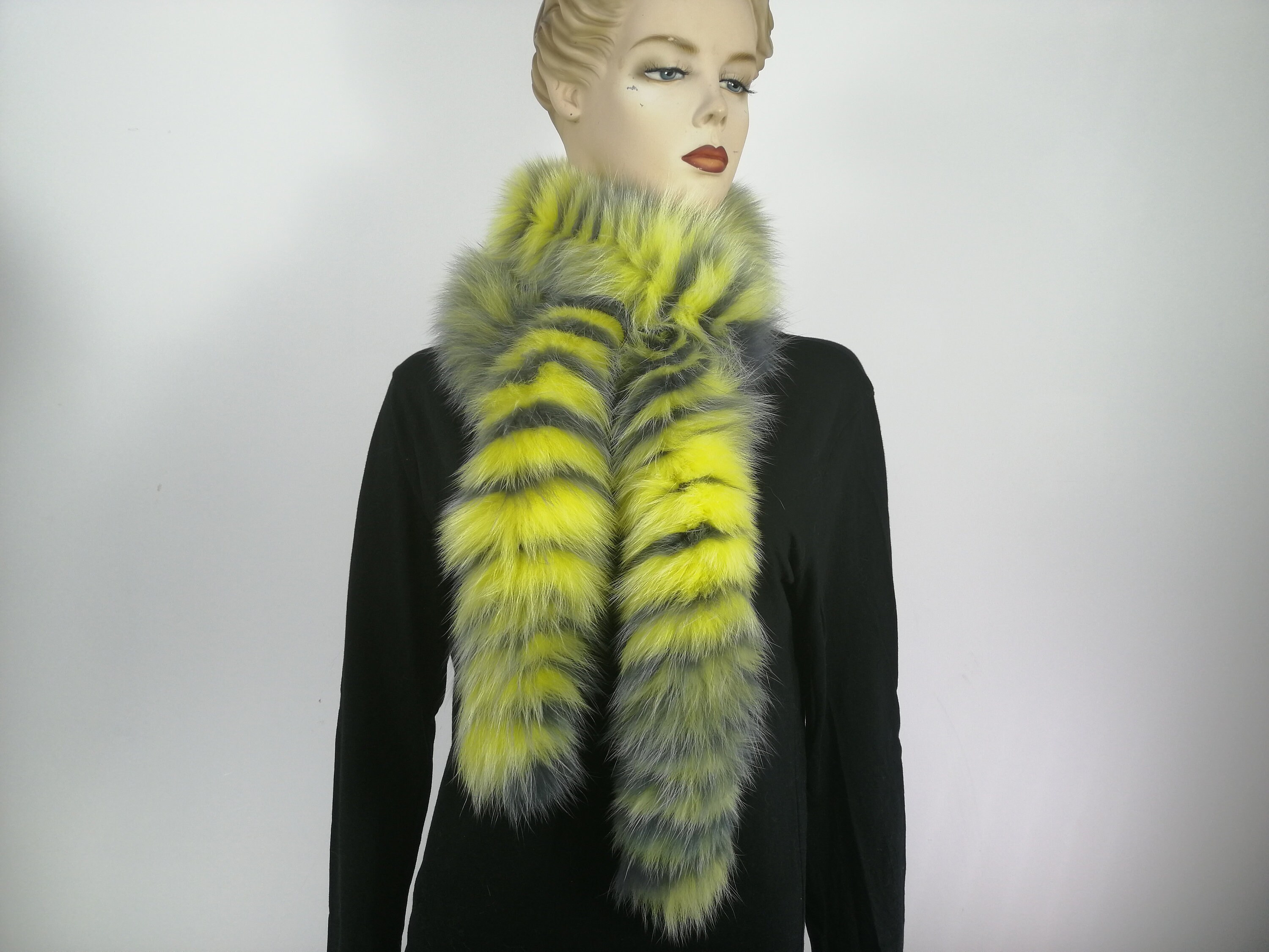 Real fox scarf yellow gray