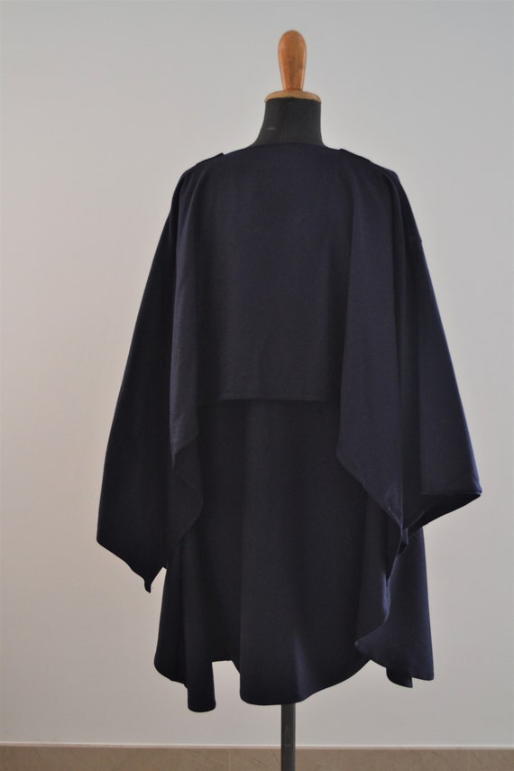80s vintage cape / dark blue wool cape / capelet coat… - Gem