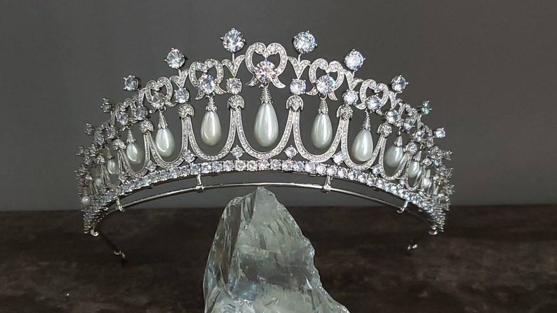 Bridal Tiara Lover's Knot Royal Pearl Tiararoyal Tiara | Etsy