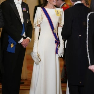 Full Size Strathmore Rose Bridal Tiara Edwardian Crown Replica / 1920s ...