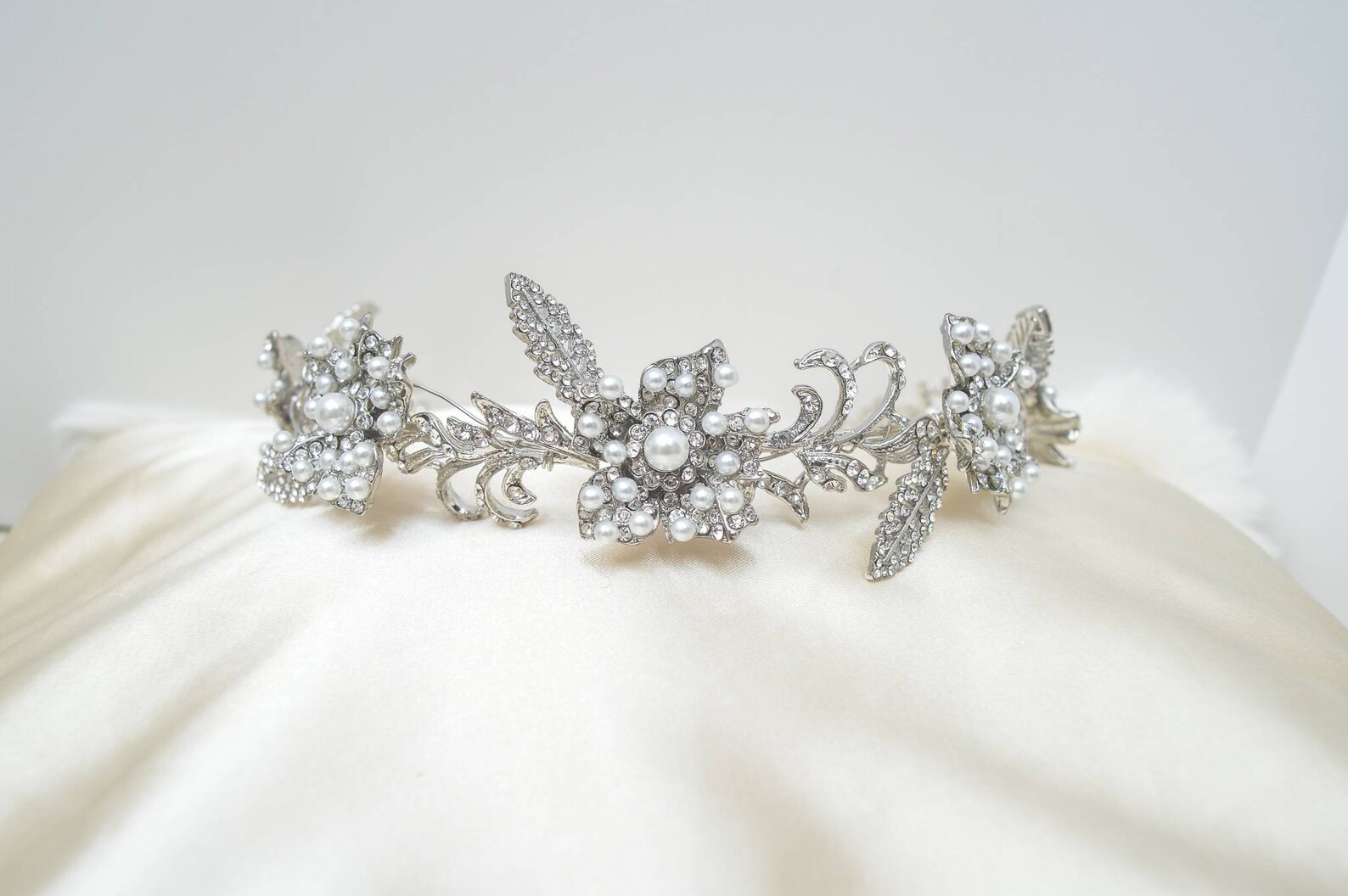 Boho Bridal Tiara Bandeau / Modern Bohemian Bride Floral Leaf - Etsy