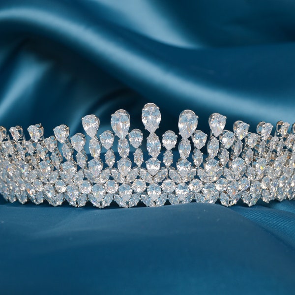 Royal Replica Tiara - Etsy