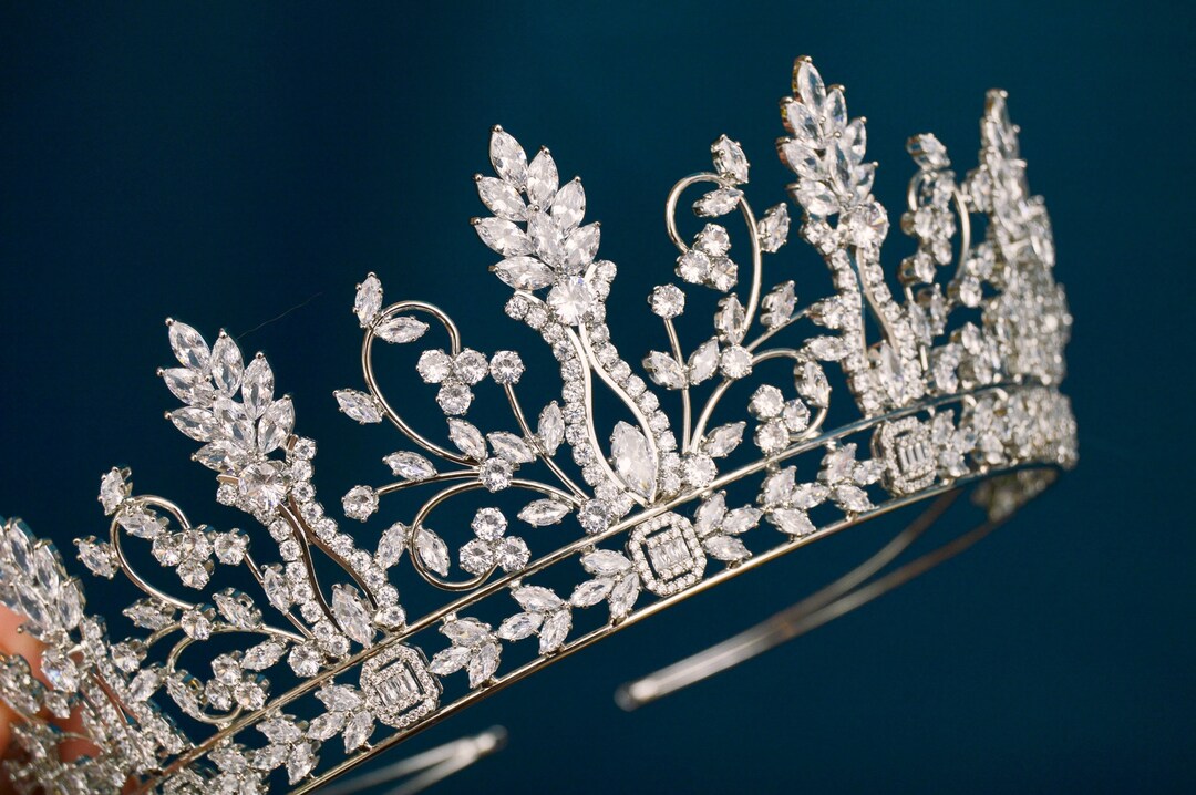 Luxurious Adelaide Full Tiara –modern Fairytale Bridal Tiara / Aaaa ...
