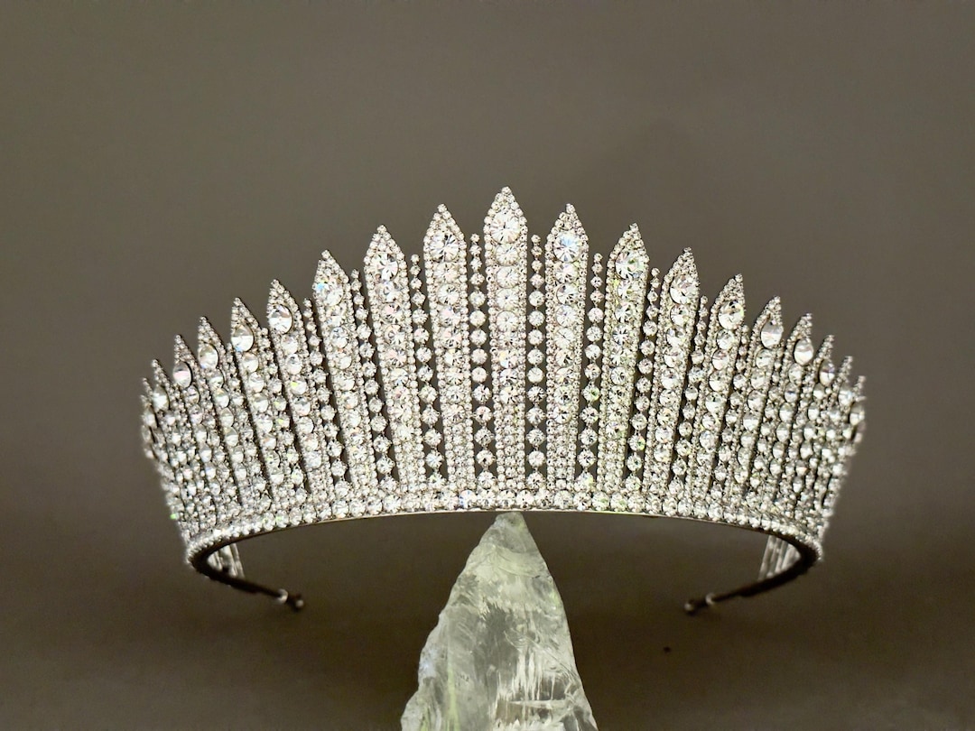 Full Size Queen Mary Fringe Tiara Replica – Royal Wedding Crown of ...