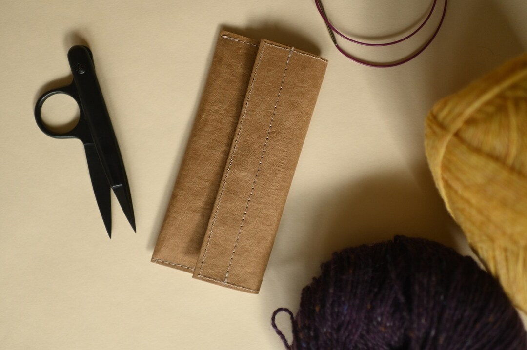 Scissors Case ADORA | in Sand | Protect Your Thread Clips & Protect ...