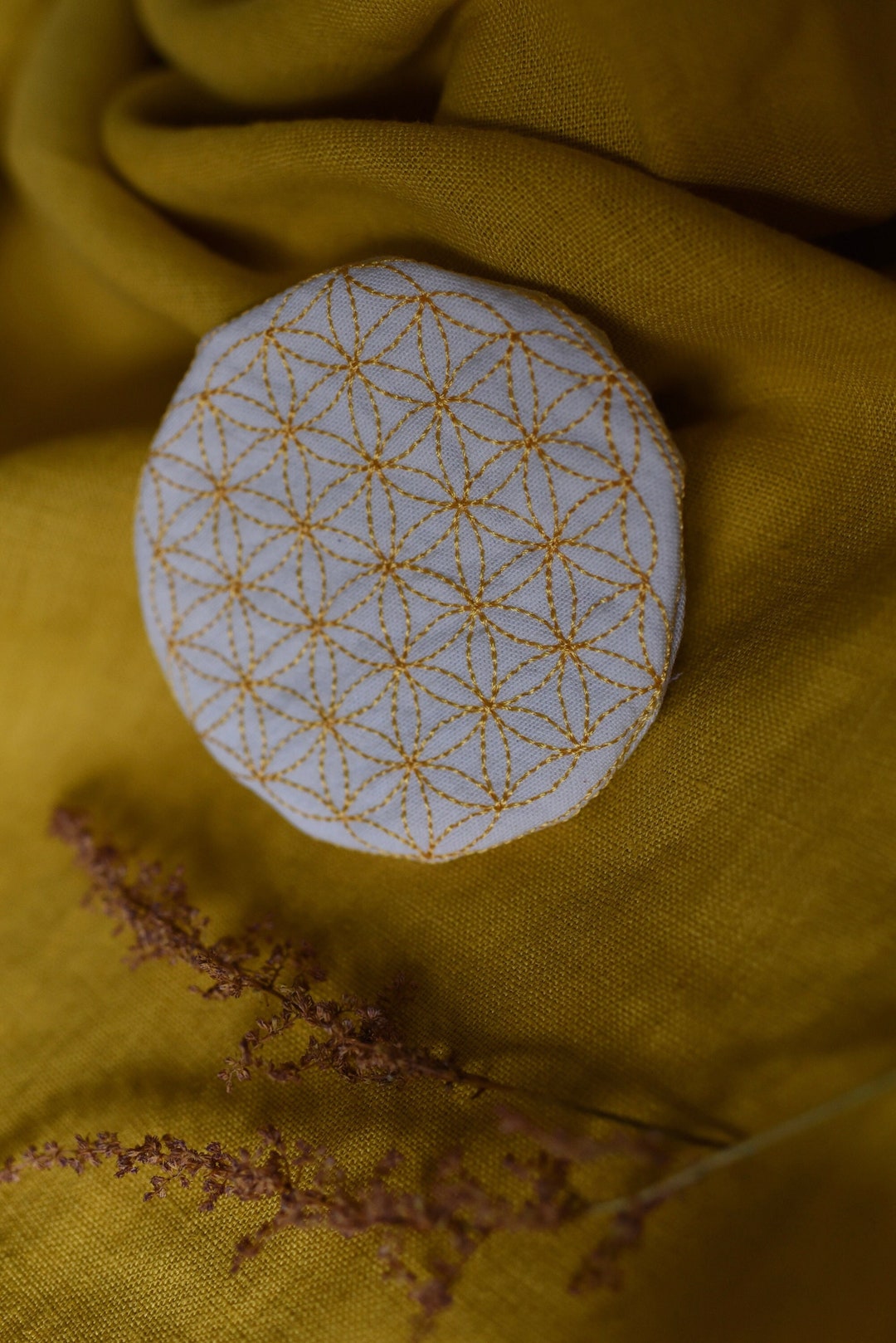 Embroidered Lavender Sachet Pillow "honey" Ø9cm | Organic Linen From ...