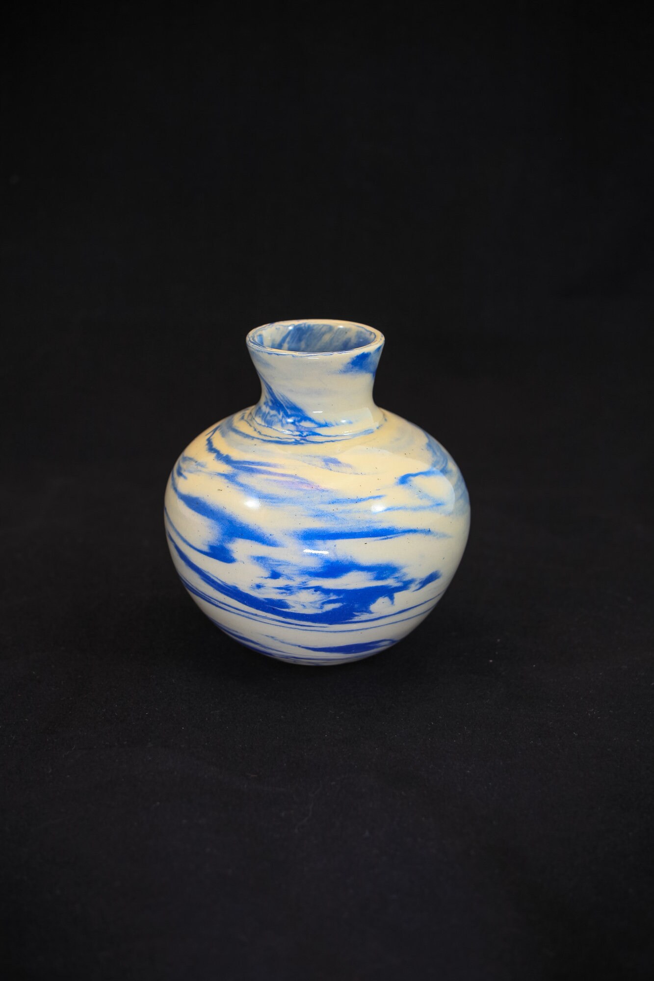 Blue Marble Vase Classic Top - III