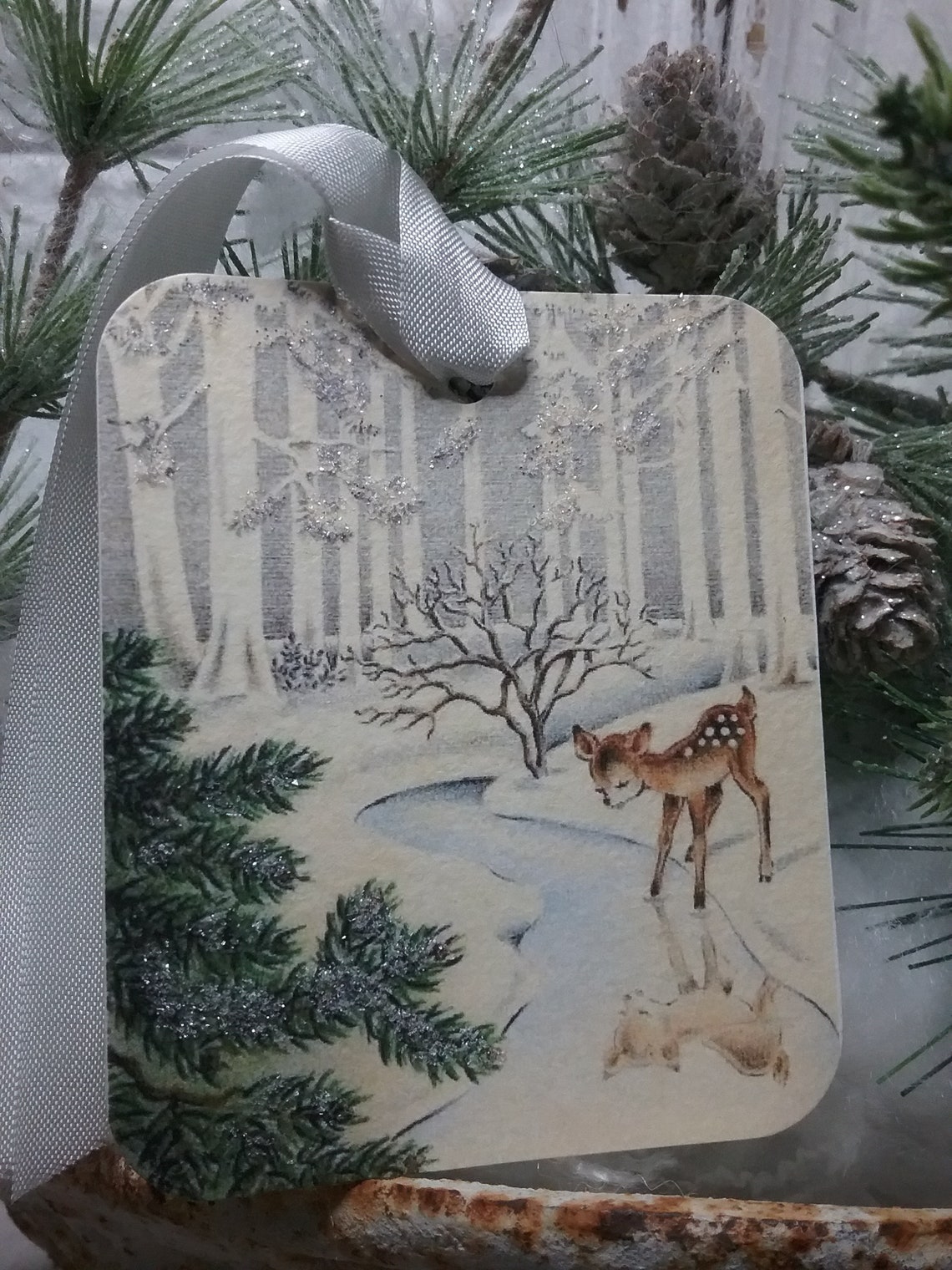 Deer in the Snow Gift Tags, Vintage Style Christmas Glittered Gift Tags ...