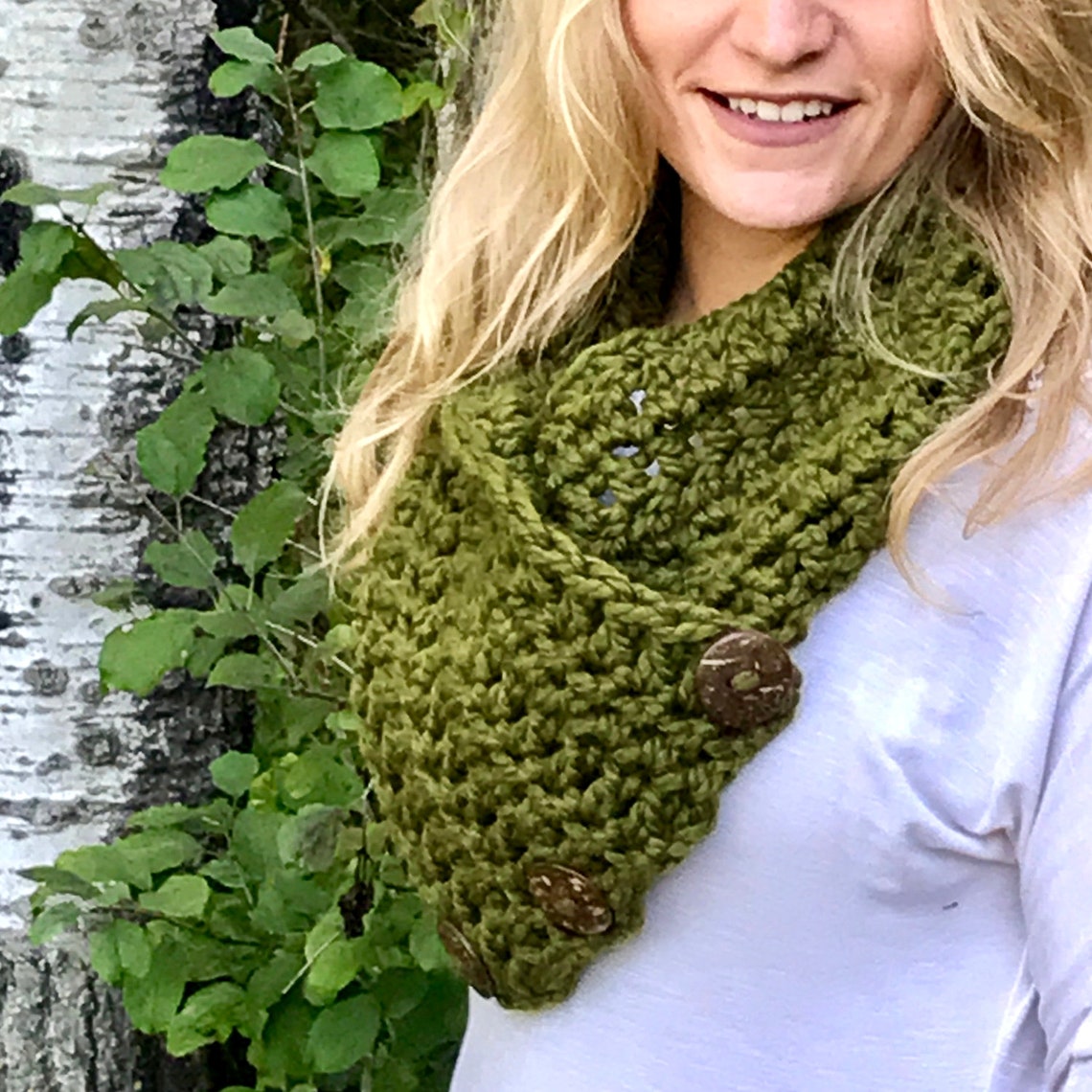 Button Cowl Crochet Pattern Easy Crochet Scarf Pattern - Etsy