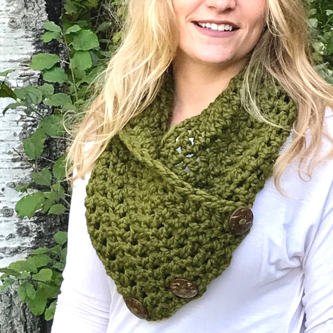 Button Cowl Crochet Pattern Easy Crochet Scarf Pattern - Etsy